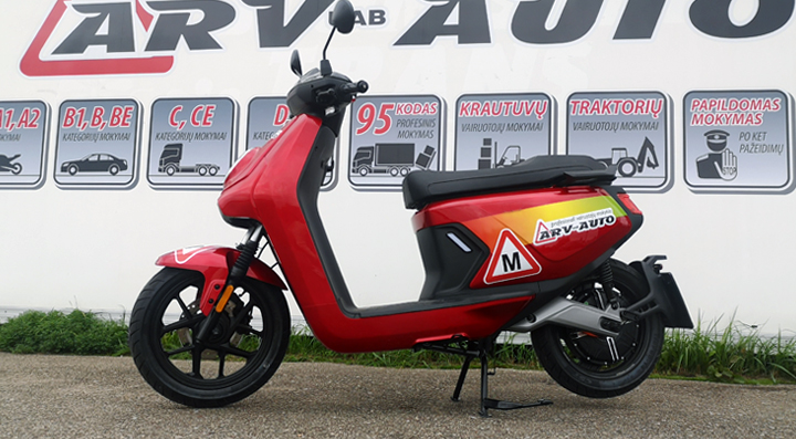 AM kategorija – mopedo vairavimo kursai